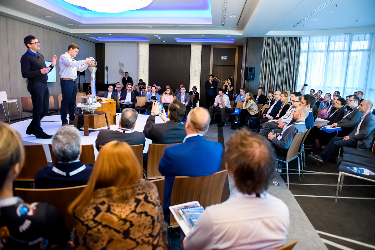 First introduction in Dense loading at ERTC Ask The Expert 2018 - CREALYST